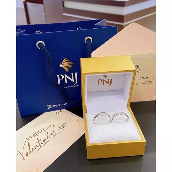 Địa chỉ làm hộp đựng trang sức PNJ uy tín, chất lượng - Xưởng in Bắc Việt